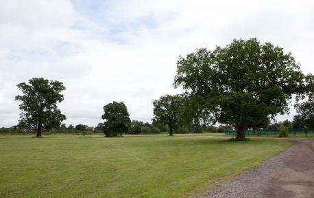 Site SA9: Hook Road Arena (Greenfield) | Keep Epsom & Ewell Green Belt